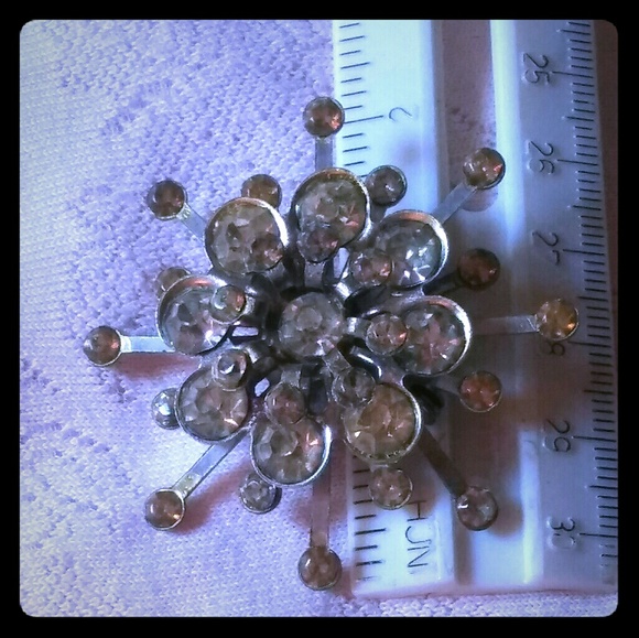 Jewelry | Vintage Flower Starburst Rhinestone Brooch | Poshmark